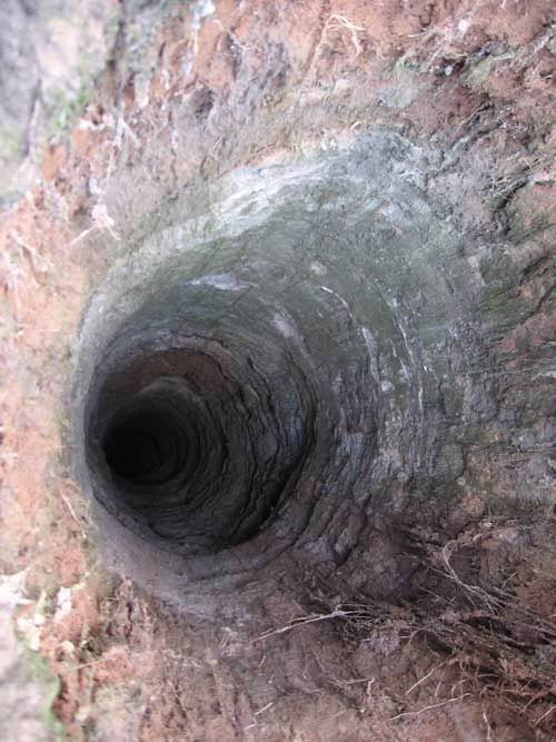 The Ceremonial Hole - Into the Earth for the Dark Work